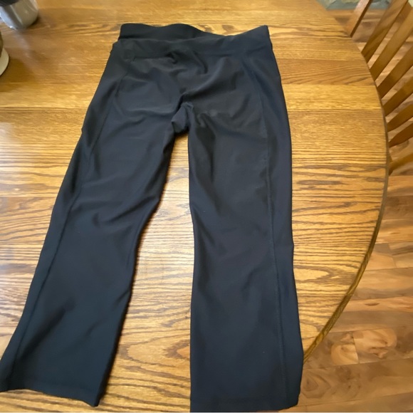 Xersion | Pants & Jumpsuits | Xersion Train Size M Capris Black High ...